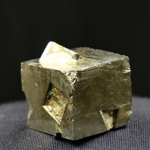 Pyriet blokje ruw Kopen? - Blije Boeddha edelstenen