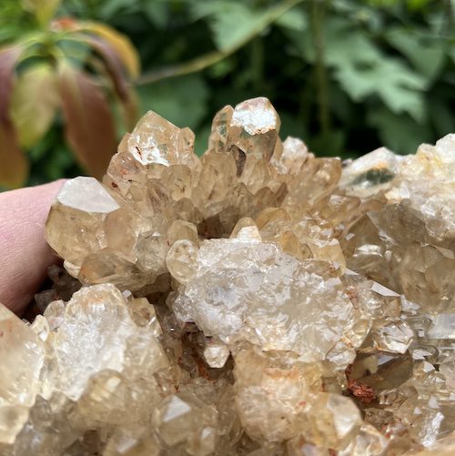 Natuurlijke citrien cluster XL - Koop ze bij Blije Boeddha edelstenen